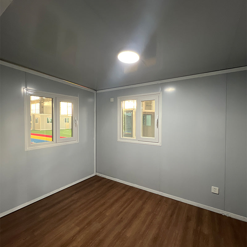 Double Wing Expandable Container House with Balcony – Giantsmade